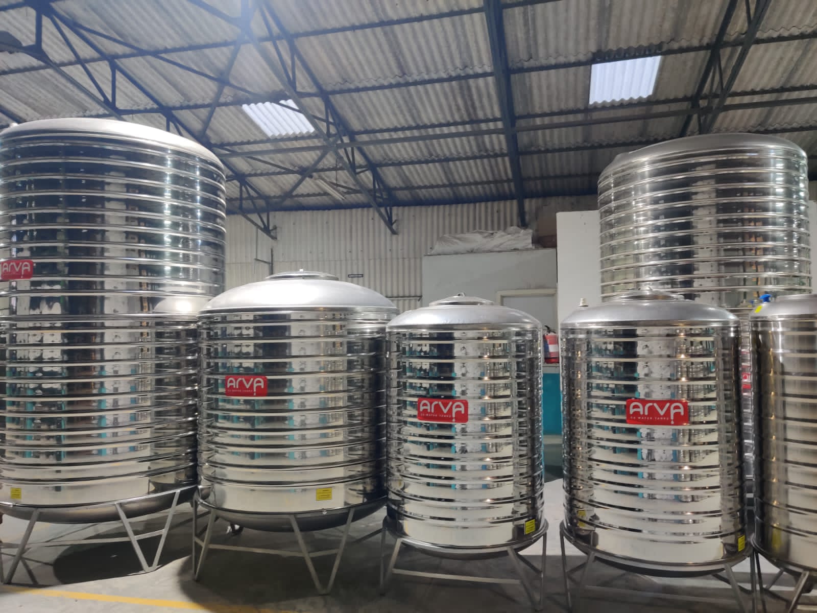 How to Choose the Right Size Water Tank for Your Home or Business ...